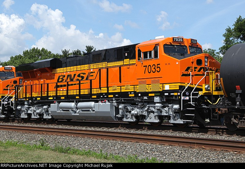 BNSF 7035